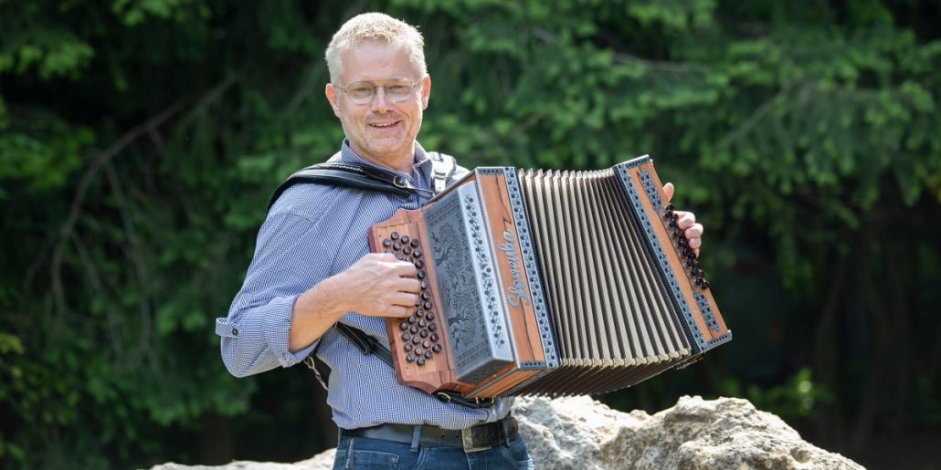 ᐅ Accordeon Spelen; Hoe Pak Je Dat Het Beste Aan?